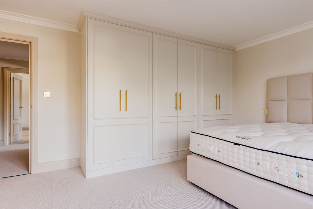 Fitted Wardrobes For Small Bedrooms | Built In Storage Solutions