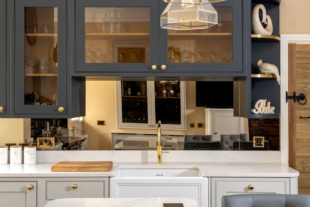 Country Style Kitchen - Thomas Matthew Bespoke Kitchens & Furniture