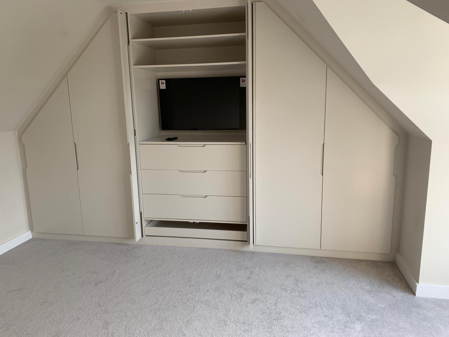 Floor To Ceiling Fitted Wardrobes | Bespoke High Wardrobes